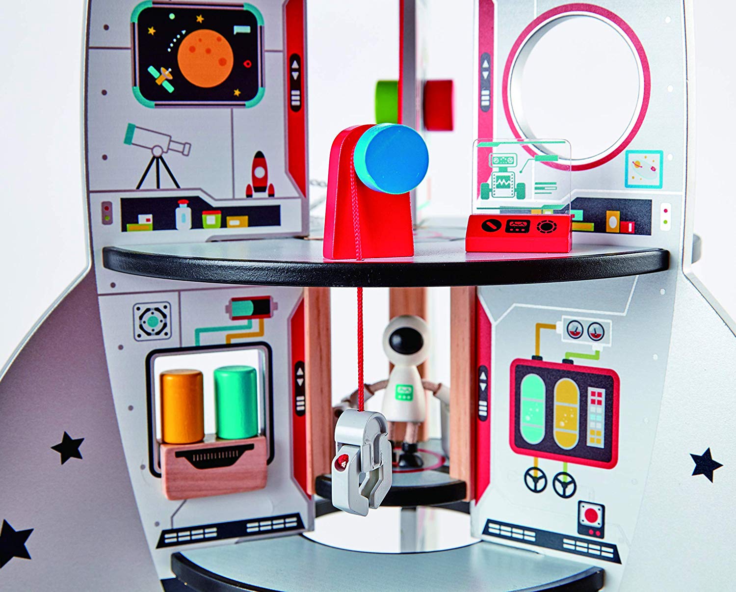 Racheta spatiala din lemn - statie spatiala Hape Discovery Space Center